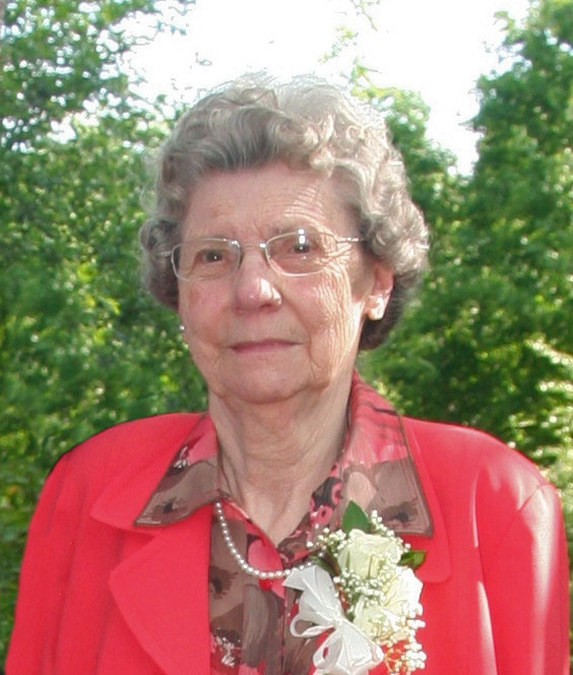 Edna Spicer Obituary - Brockville, ON | Irvine Funeral Home and Chapel