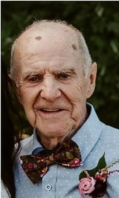 Thomas Epps Obituary - Brockville, ON | Irvine Funeral Home and Chapel